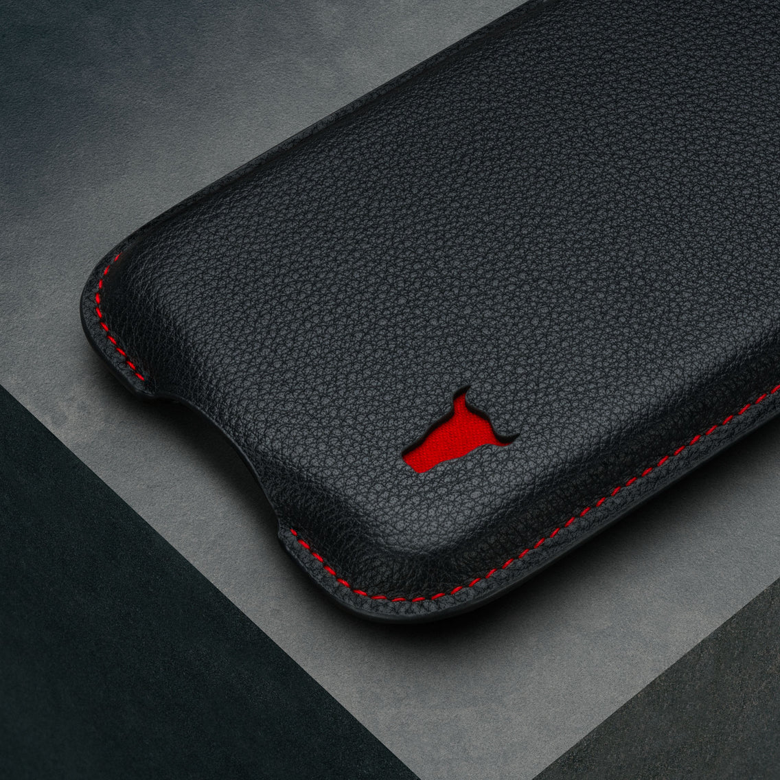 Leather iPhone Pouch Case (6.1" / 6.3" Models) – TORRO USA