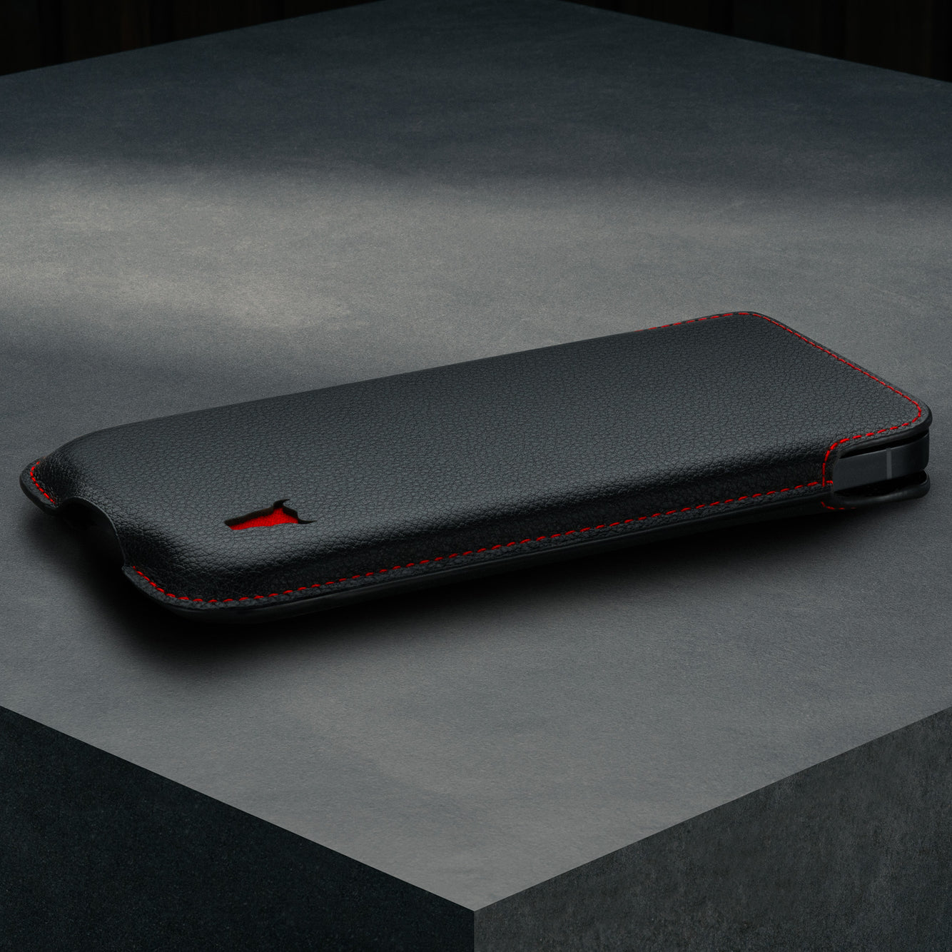 Leather iPhone Pouch Case (6.1" / 6.3" Models) – TORRO USA