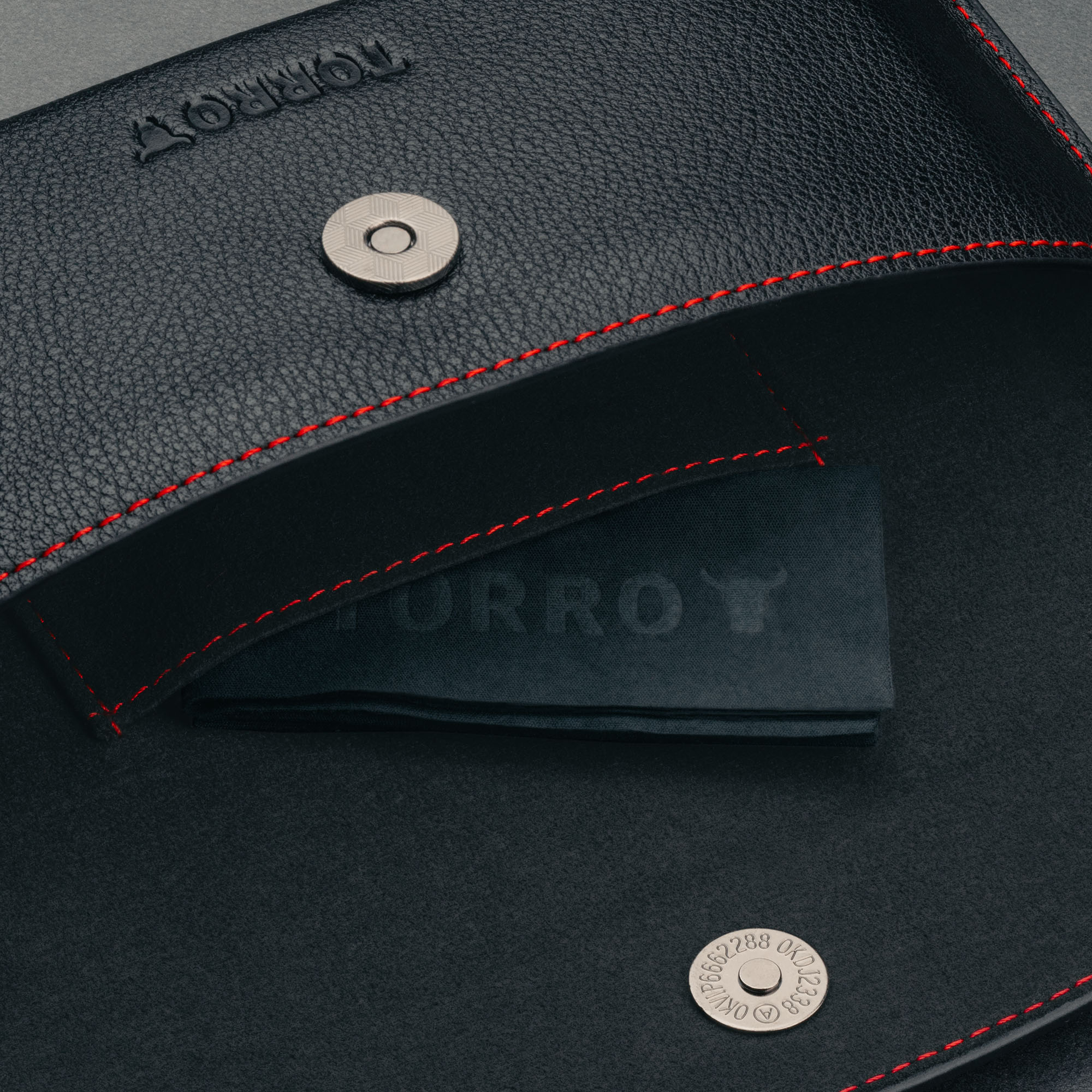 Leather Sunglasses Case (with integrated nose bridge) – TORRO USA